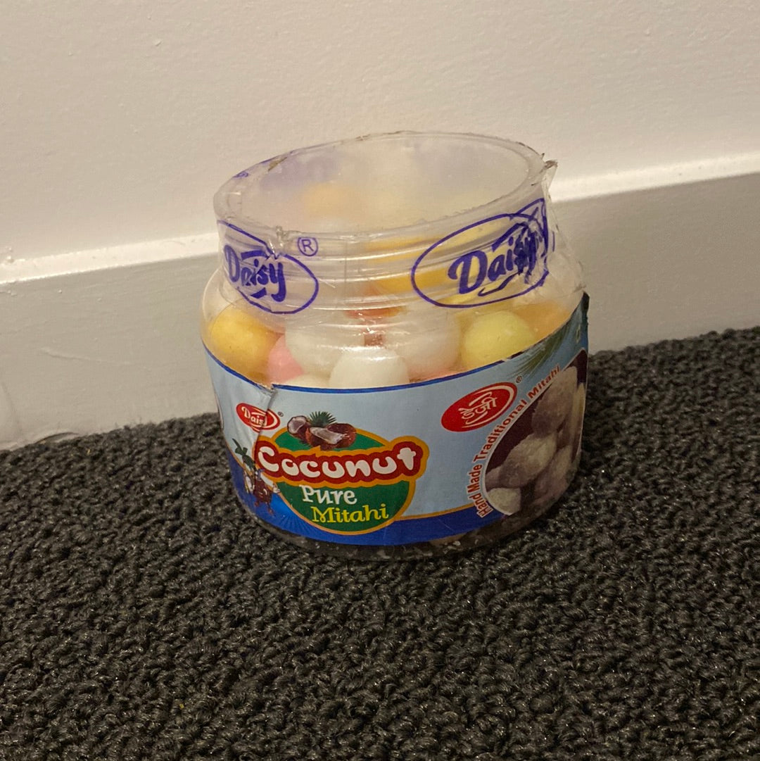 Coconut ladoo candy | 25 piece – Chatkaara Candy Hub